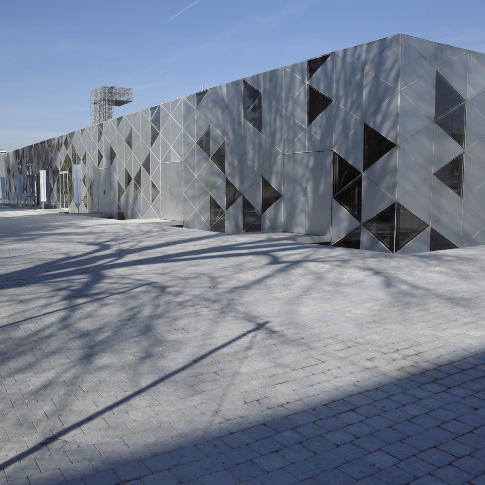 Cité du Design: Belgian blue stone pavers to decorate the exteriors