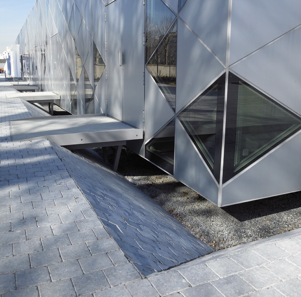 Cité du Design: Belgian blue stone pavers to decorate the exteriors